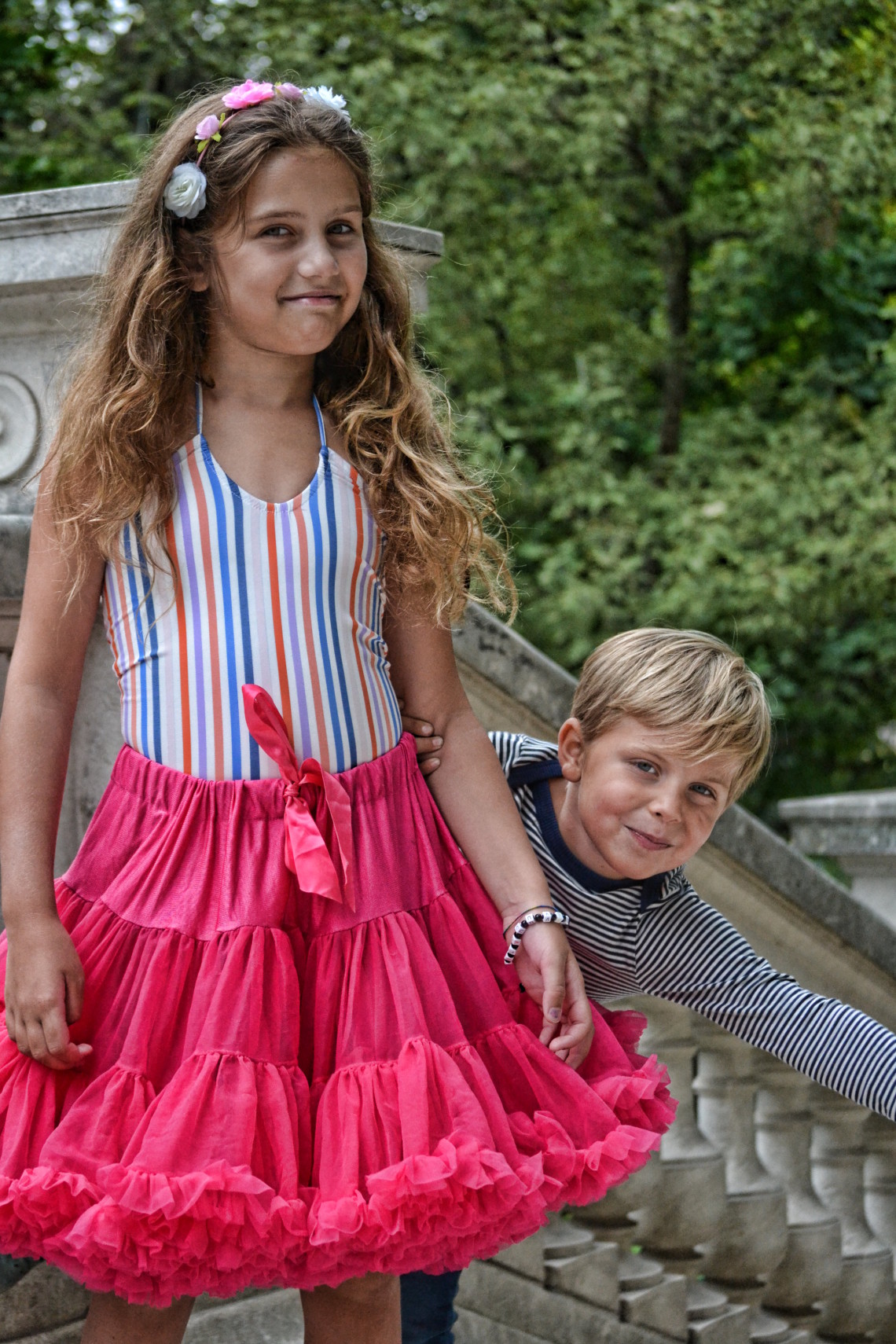 SWIMMING IN FRANCE - Les enfants à Paris