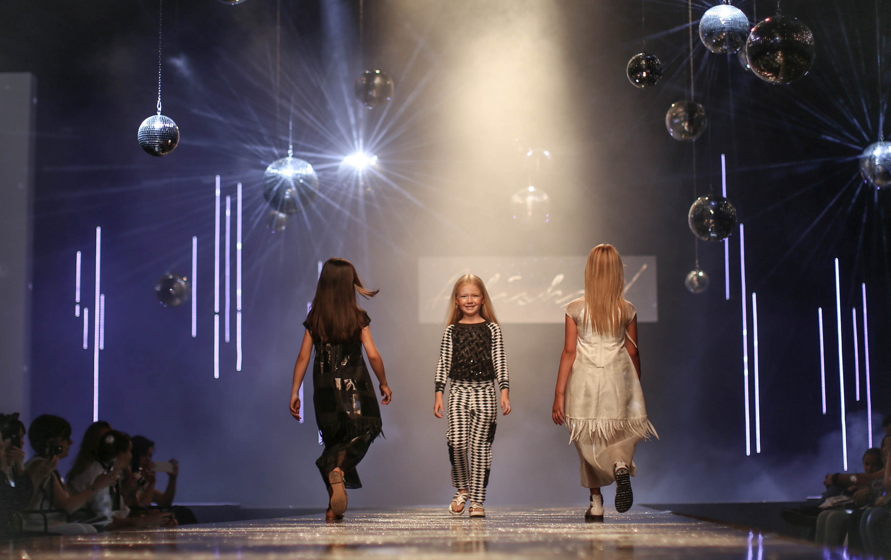 ALISHA V SS17 COLLECTION AT PITTI BIMBO - Les enfants à Paris