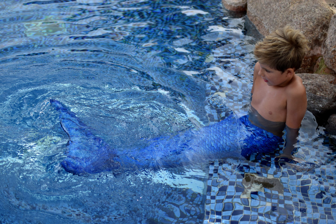 ALEXANDER THE MERMAN - Les enfants à Paris