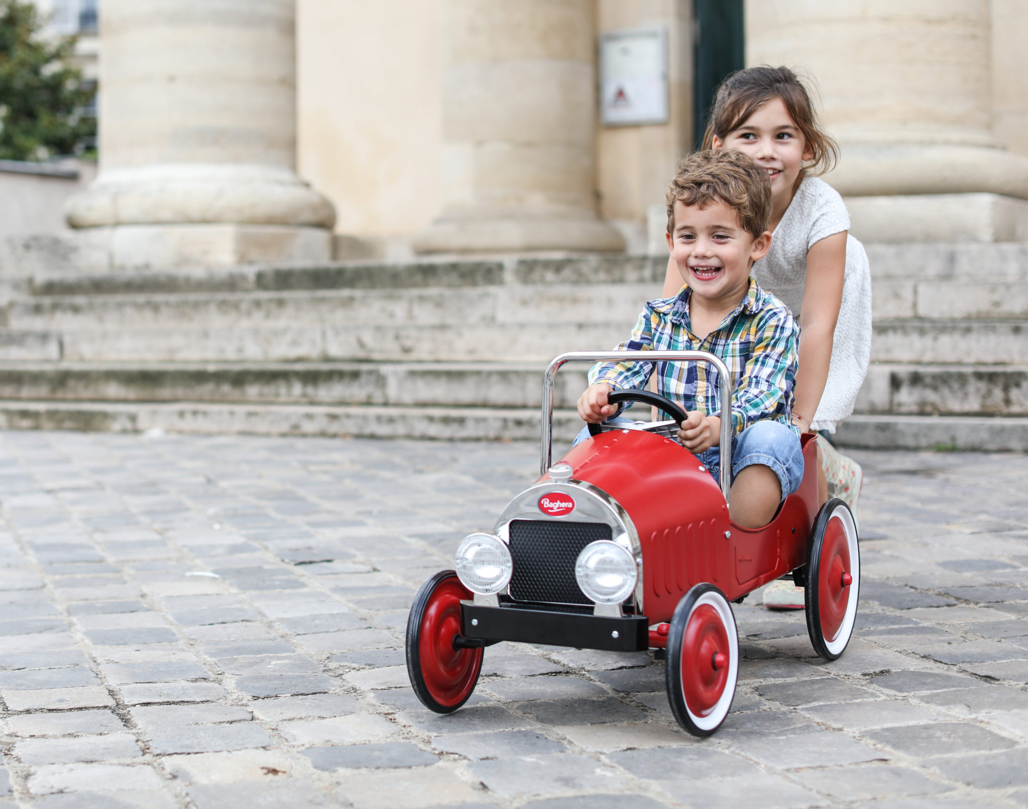 BAGHERA CARS - Les enfants à Paris